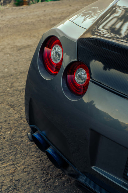 Carbon Fiber Trunk for the Nissan GTR R35 – Nelson Racing Wheel